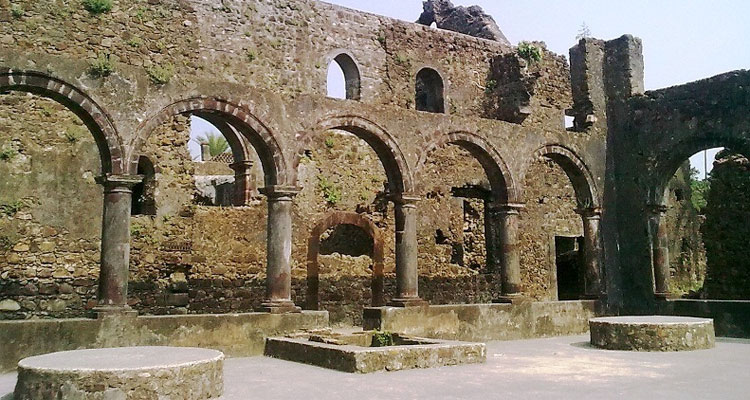 Fort Bassein / Vasai Fort Mumbai (History, Entry Fee, Images, Built by ...